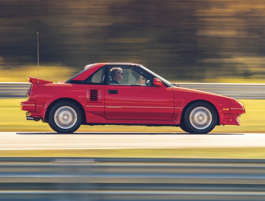 MR-S① 日本初のミッドシップ「MR2（AW型）」 - NBロードスターアーカイブ